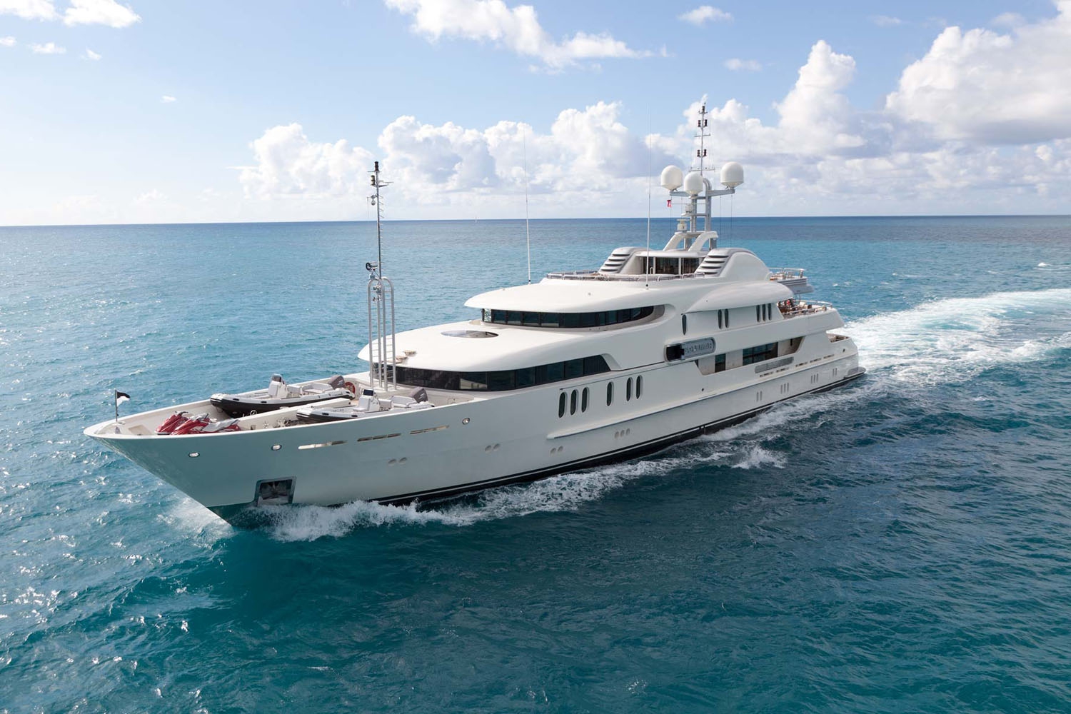 Exterior Image Gallery - Exterior - Exterior – Luxury Yacht Browser ...